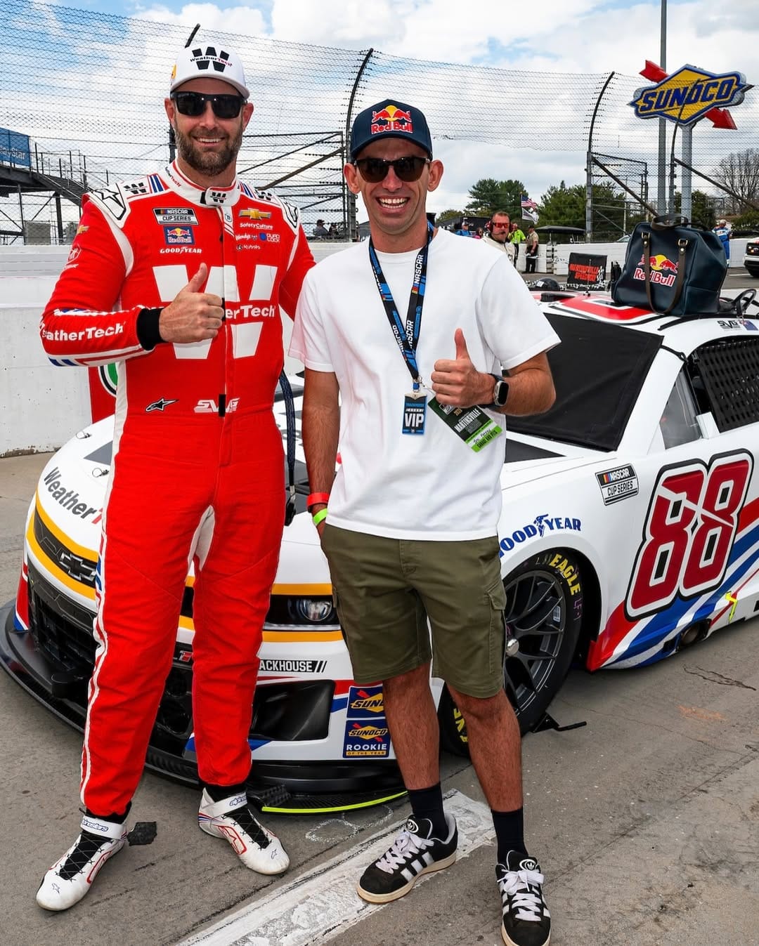 HOT SHOTS: Race mates